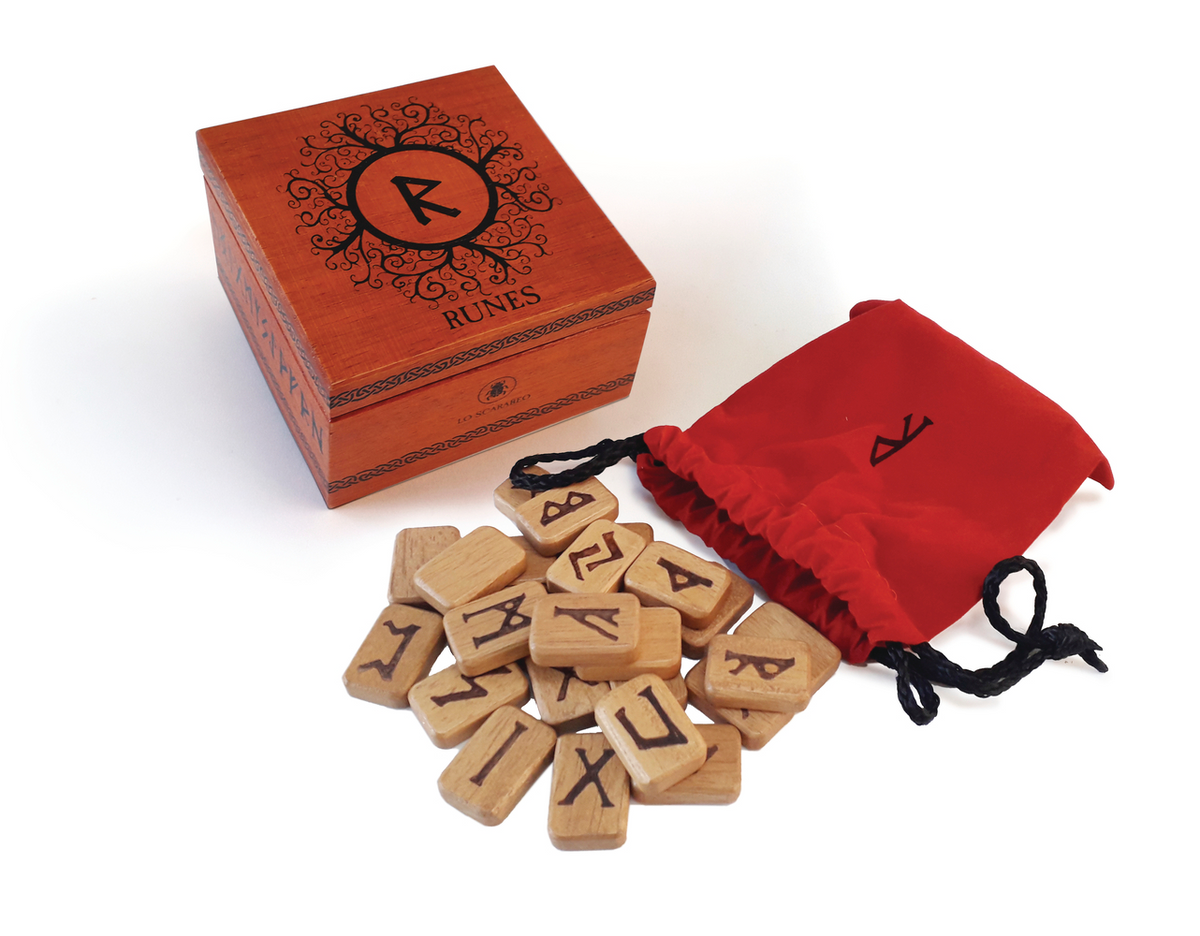 Deluxe Wooden Runes – Stardust Salem